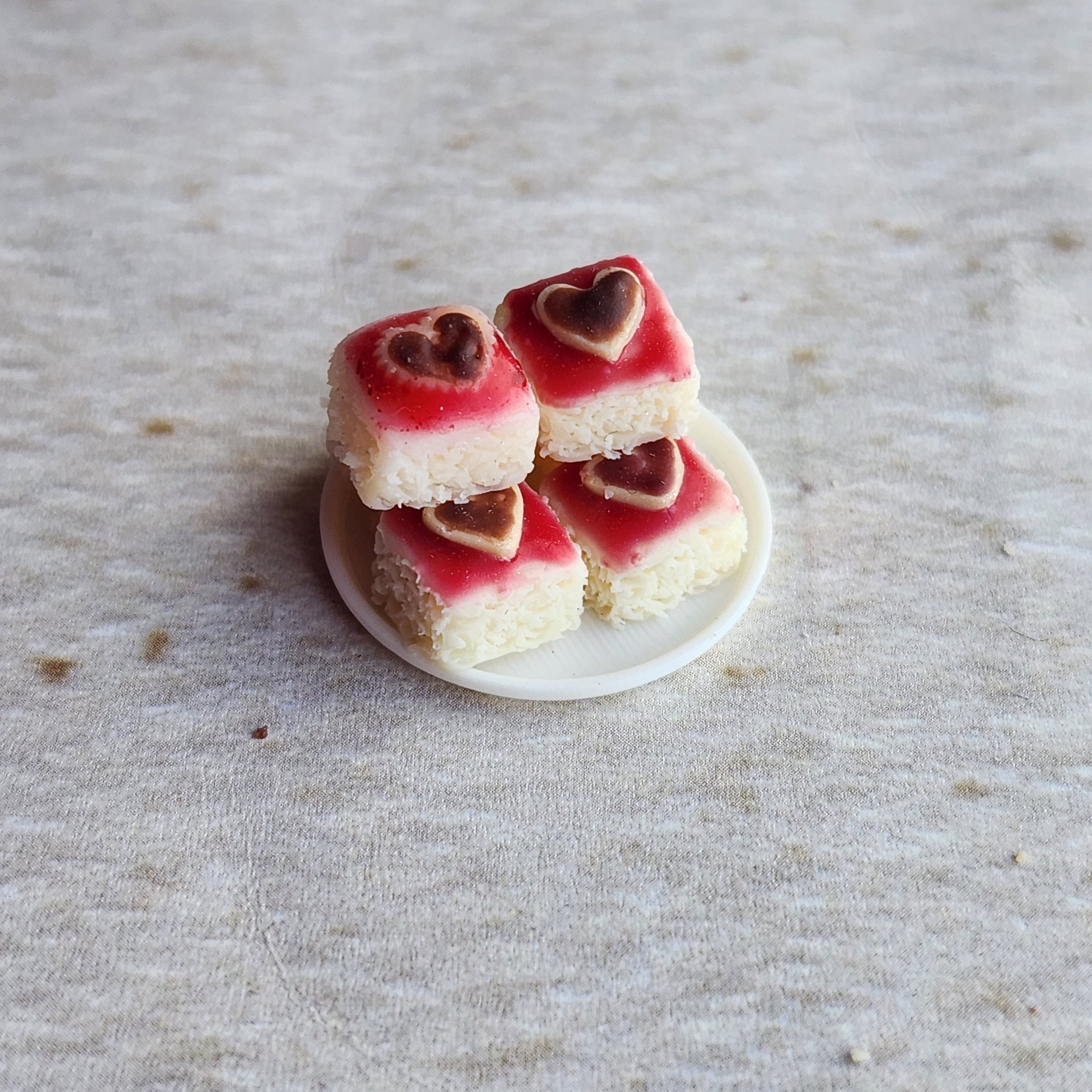 Small Square Cakes – Chapel View Crafts